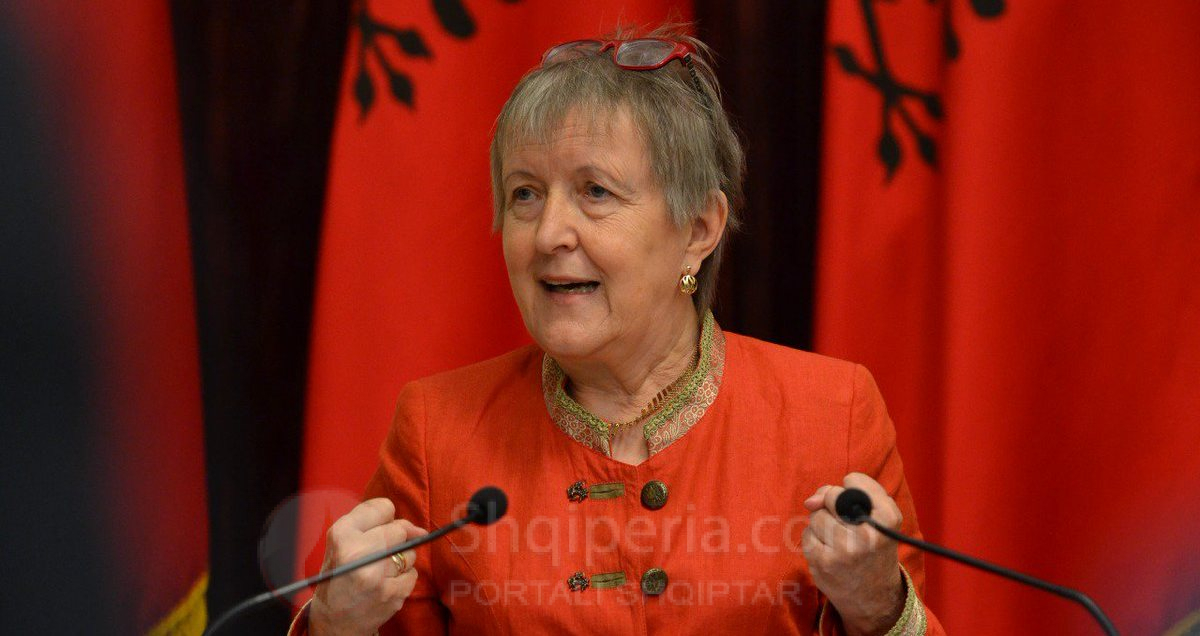 Qeveria Bën Trotuaret Marianne Graf Malet Shqiperia